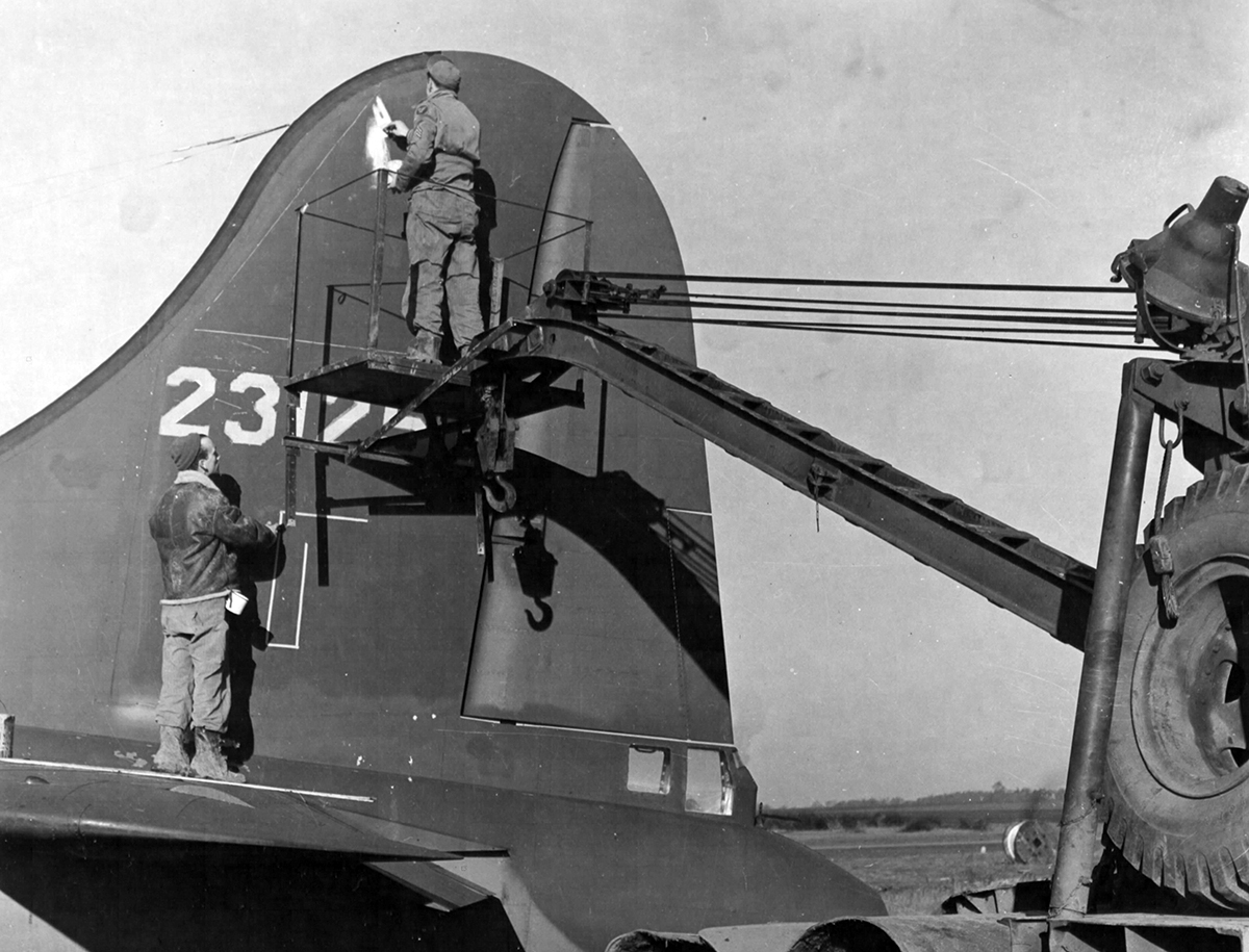 42-31250 / Mag The Hag II | B-17 Bomber Flying Fortress – The Queen Of ...