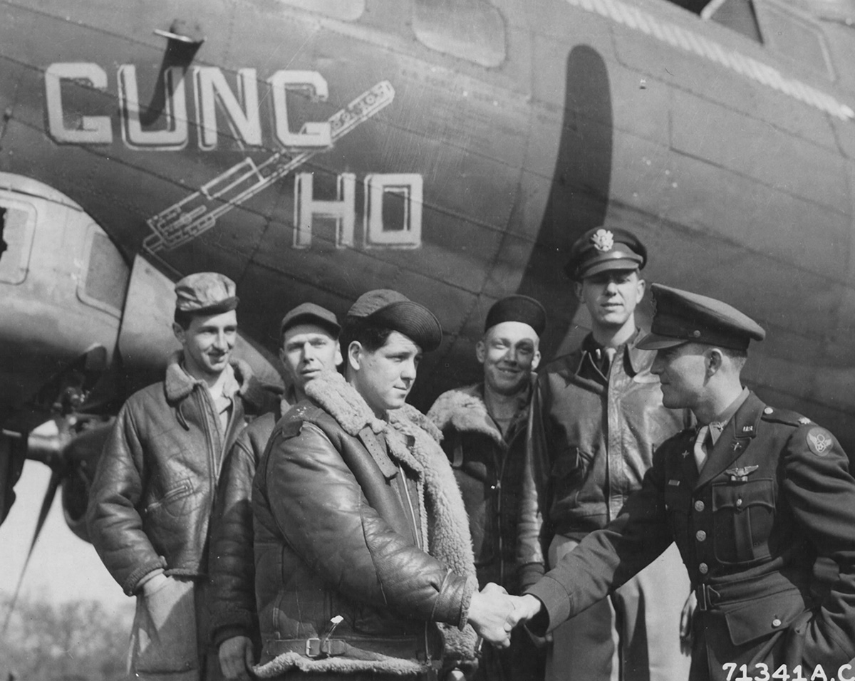 42-31134 / Gung Ho | B-17 Bomber Flying Fortress – The Queen Of The Skies